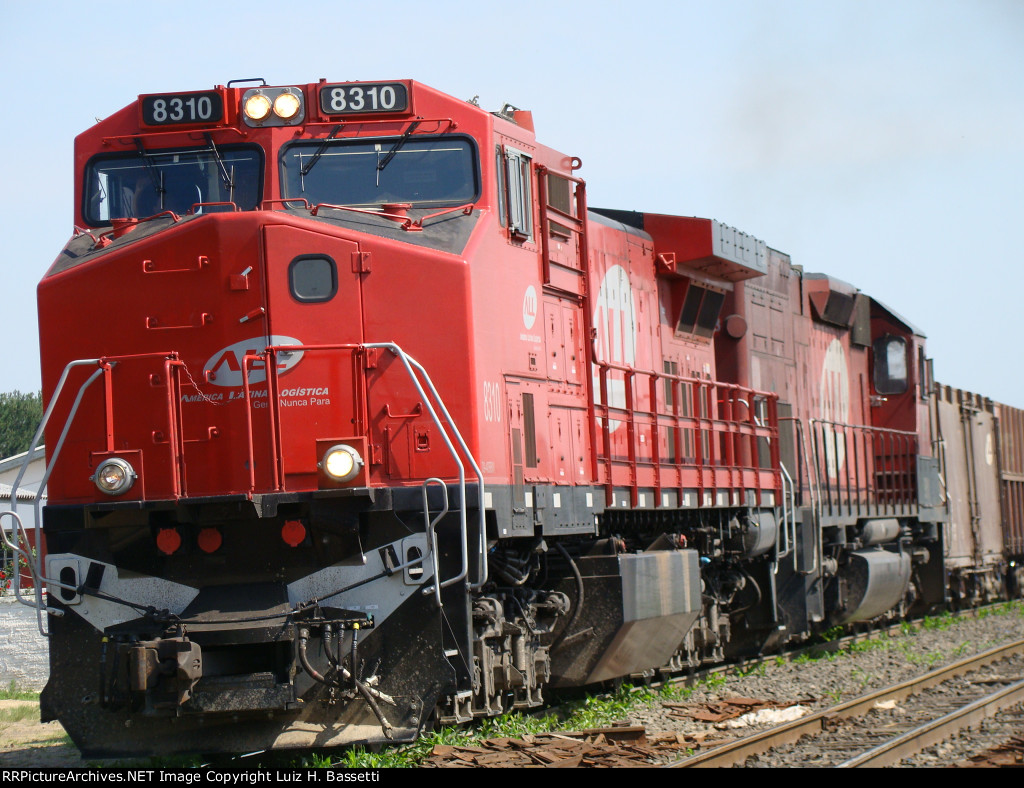 DASH-9 / D9-40BBW 8310